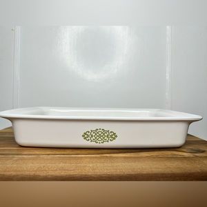 Corningware | Kitchen | Vintage Corningware Shell Oil Medallion Avocado ...